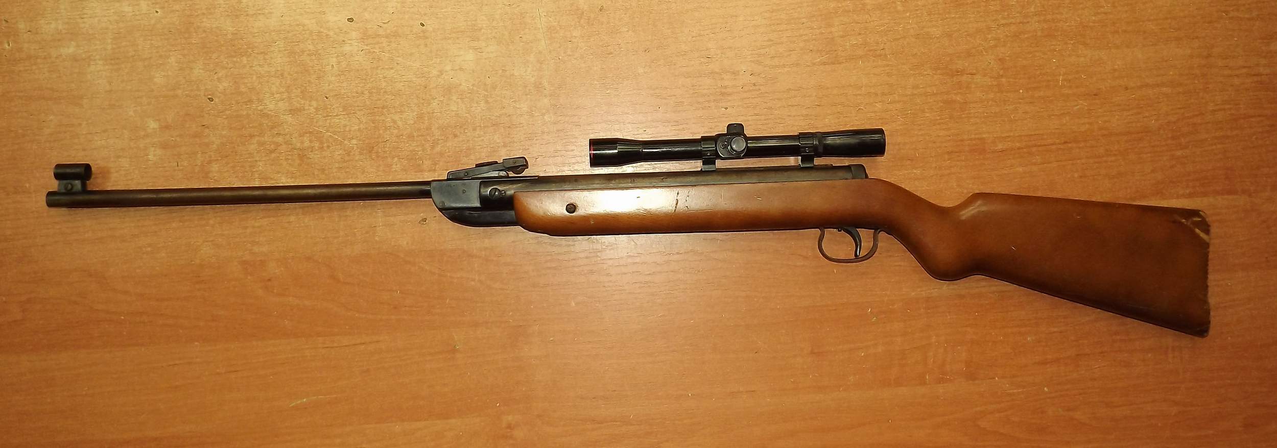 Karabinek pneumatyczny Diana mod.27 kal.4,5mm